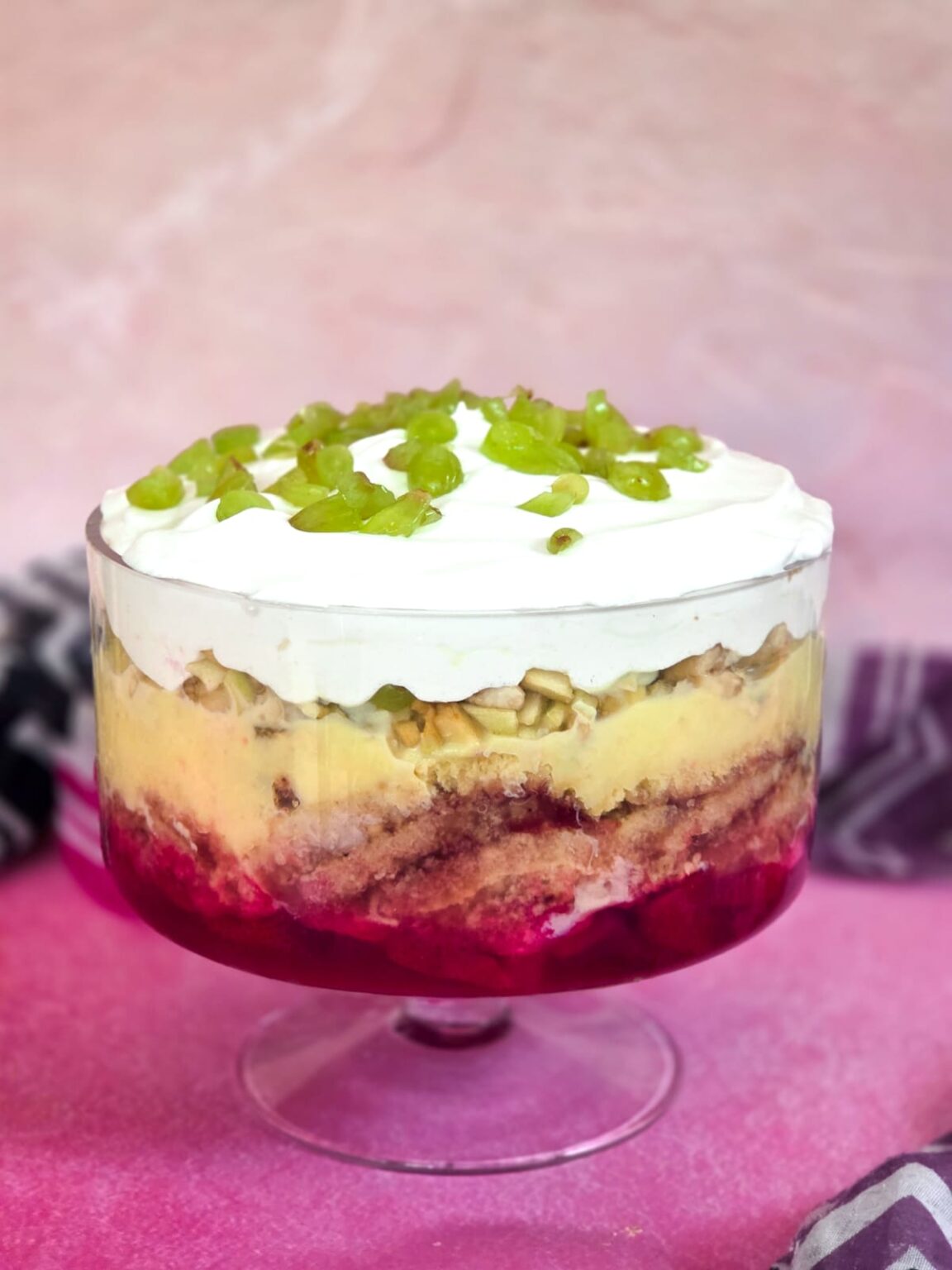 Traditional English Trifle Recipe – Easy & Fun